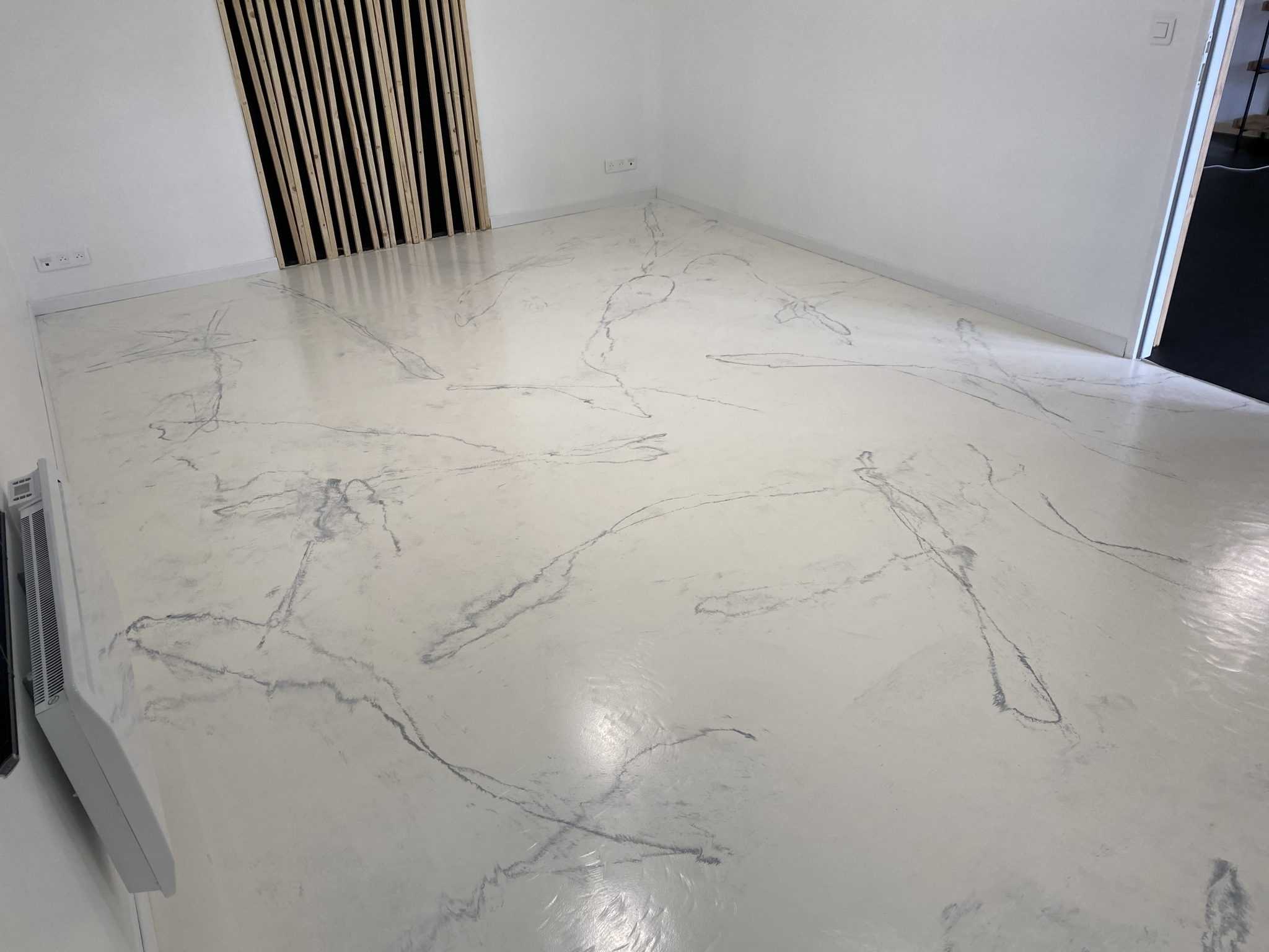 Kit expert de sol résine - Sublimez vos pièces intérieures dès 25 m2